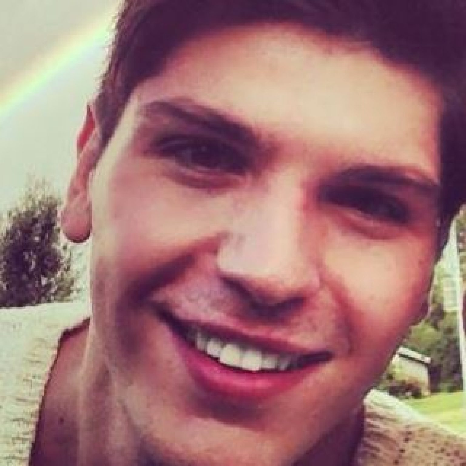 Våre kandidater: Adrian Salihu (23), Larvik - Venstre