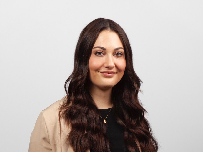 Sandra Yeomans - Venstre